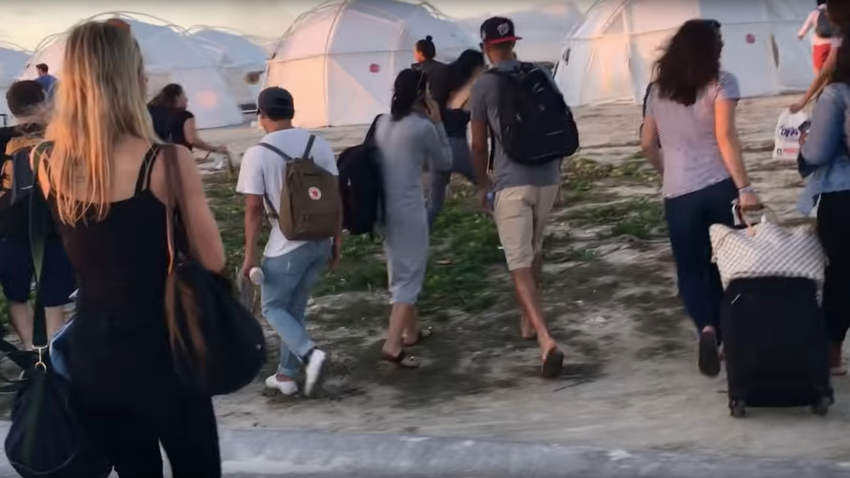 FYRE, Chris Smith's Documentary on Controversial Fyre Music Festival ...