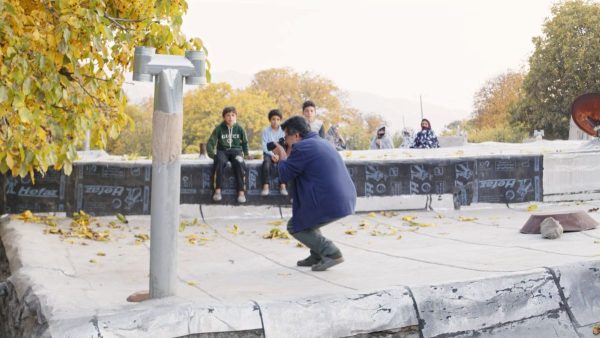 Jafar Panahi's NO BEARS Unveils Official Poster Ahead of Venice Film ...