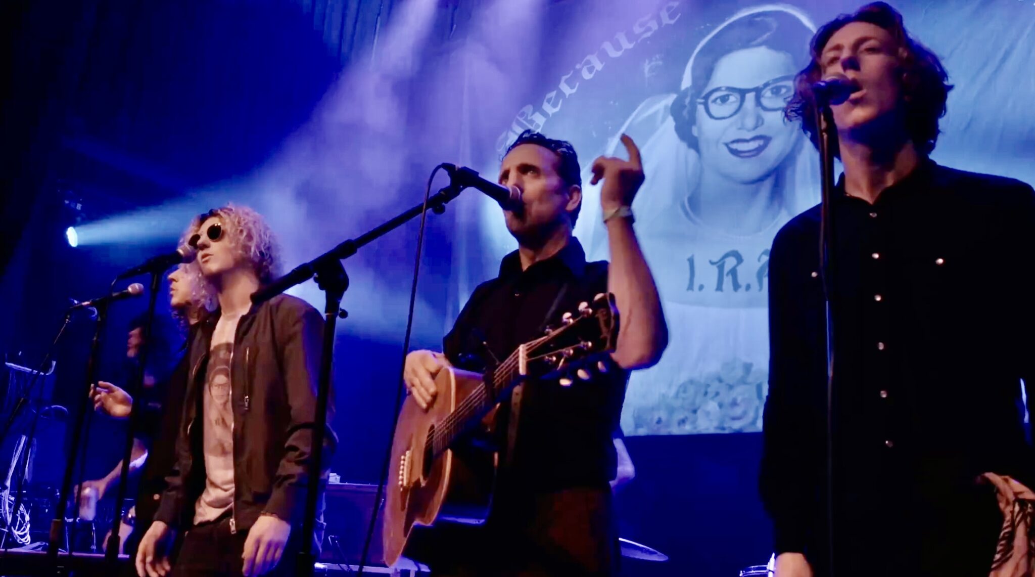 'Don't Turn Your Back On Friday Night' - Documentary Explores Life and ...